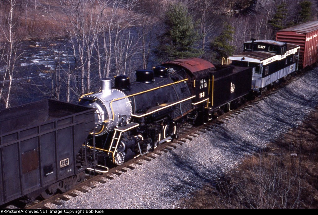 CNJ 113 in freight train